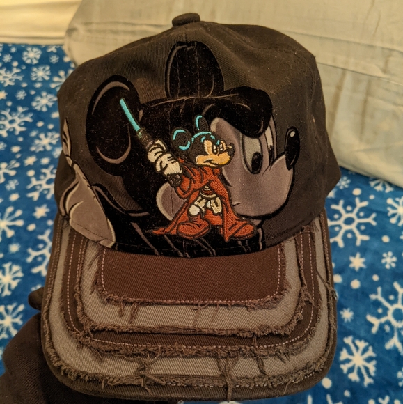 Disney | Accessories | Disney Mickey Mouse Ryan Hat | Poshmark